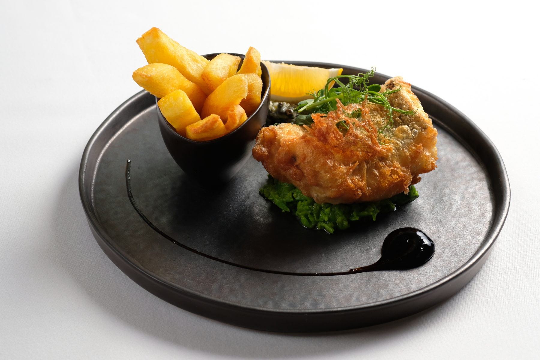 REVIEW: The Lounge at the Raven | What's What Magazine
